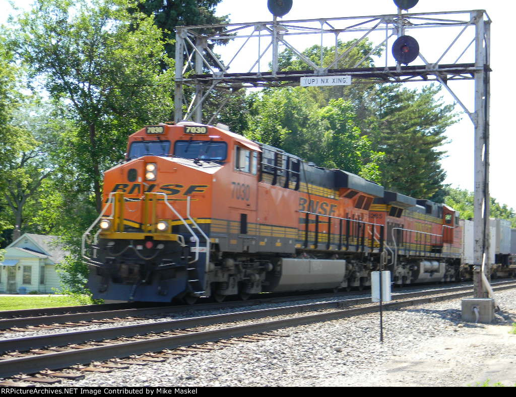 BNSF 7030